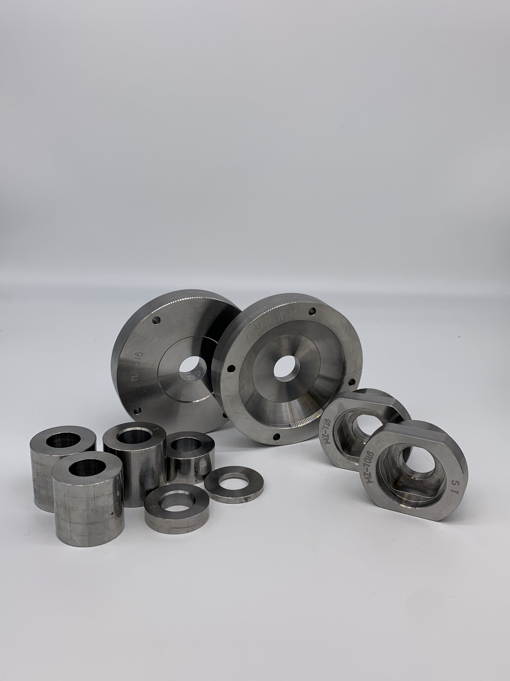 Model MZ Bolt Adapter Kit — Skidmore-Wilhelm